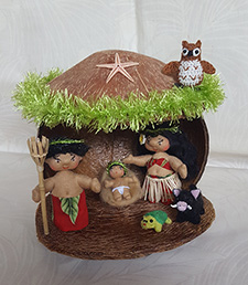 Hawaiian Nativity Scene - HawaiianCollectibleMenehuneDolls.com