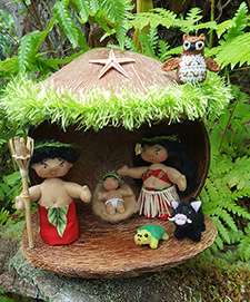 Hawaiian Nativity Scene - HawaiianCollectibleMenehuneDolls.com